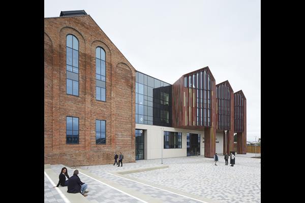 Springfield Campus by Associated Architects: a building that absorbs ...